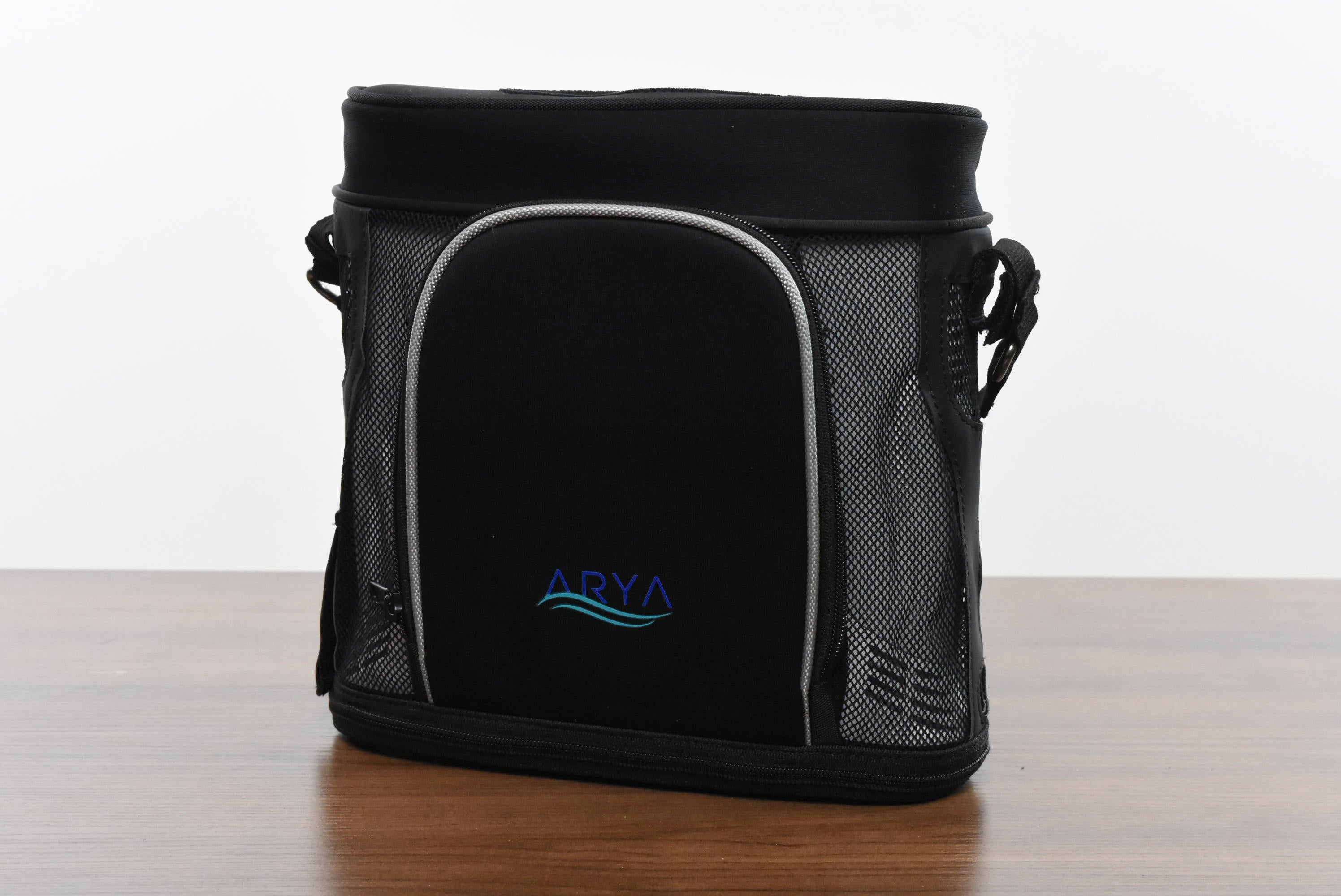 ARYA P5 portable oxygen concentrator | LPT Medical